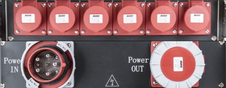 CHC-124RSX-3P 24回路机柜集成式电葫芦控制器(含航空箱) (直接控制) – RIGPRO舞台电动葫芦 – 固凯